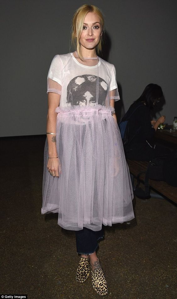 How to Pull Off the Modern Ballerina Trend IRL - FashionFiles